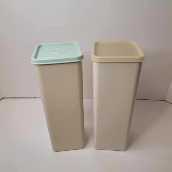 Tupperware | Kitchen | Vintage Tupperware 2 Crackercheese Keeper 696 ...